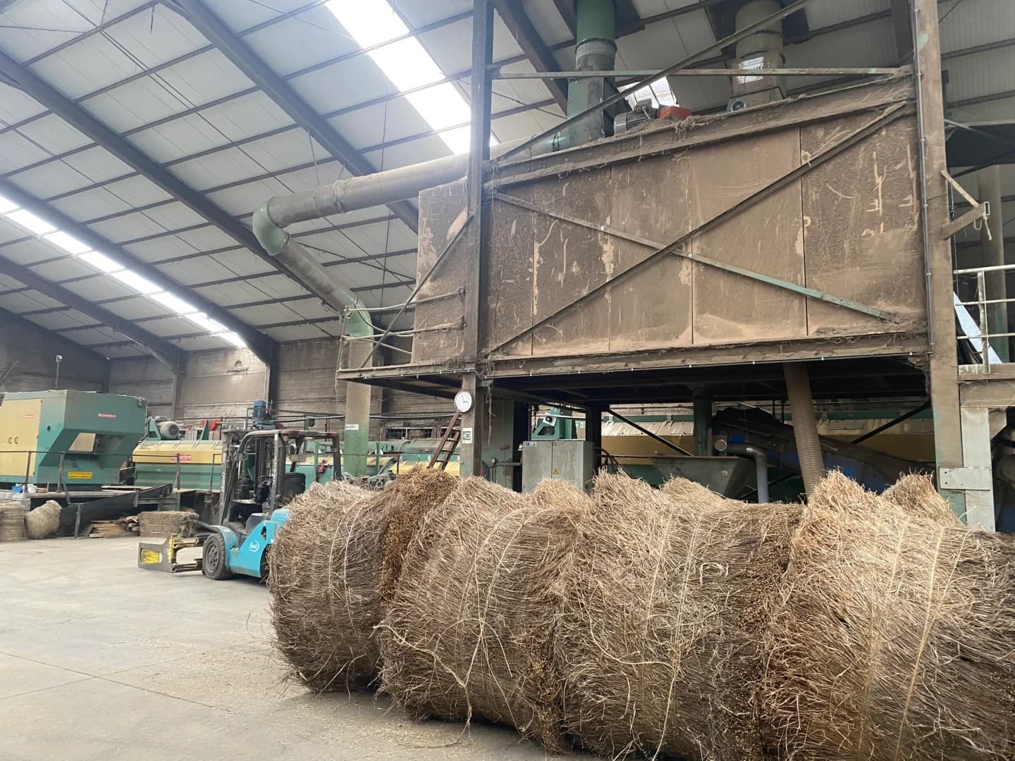 Understanding Linen Fabric: Types, Properties, and Applications ...